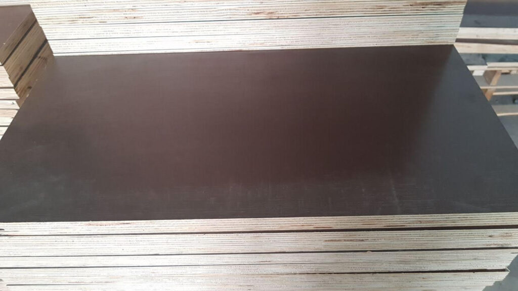 Fabricação de compensado plastificado – COMPENSADOS EXPRESS